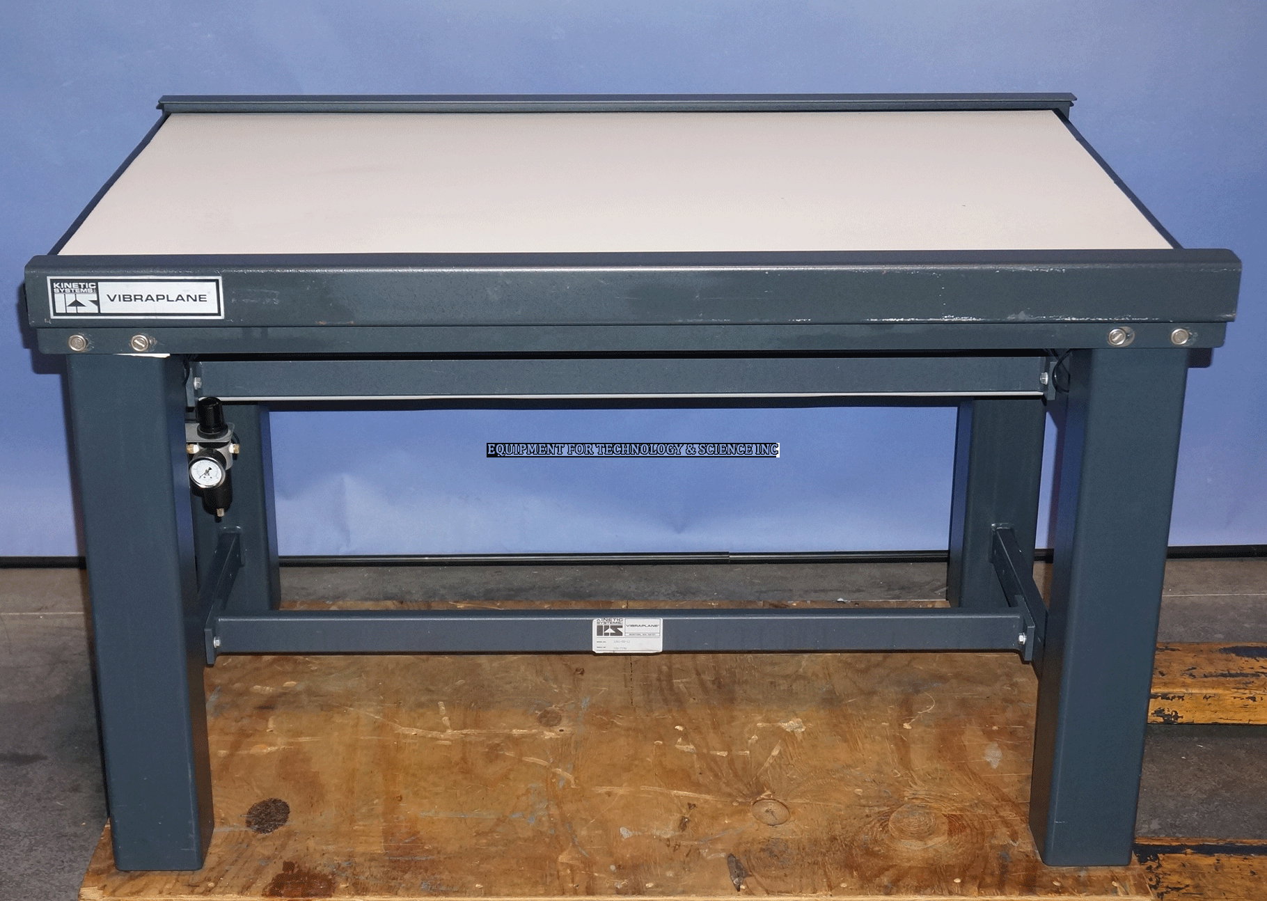 Kinetic Systems 1201-02-11 48x31 Vibration Isolation Table Kinetic Systems 1201-02-11 48x31 Vibration Isolation Table